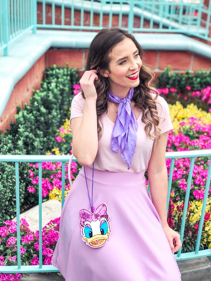 Daisy Duck Disneybound Outfit