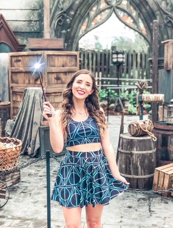 10 Harry Potter Outfit Ideas to Wear to the Wizarding World